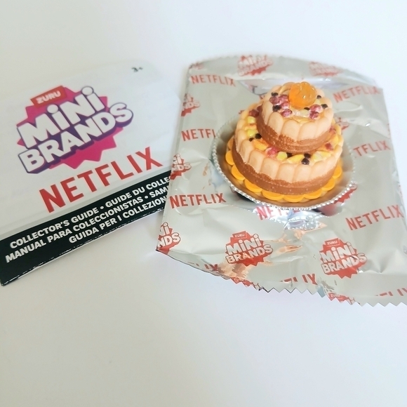 Zuru | Toys | Zuru Mini Brands Netflix Bridgerton Ultra Rare Scented ...